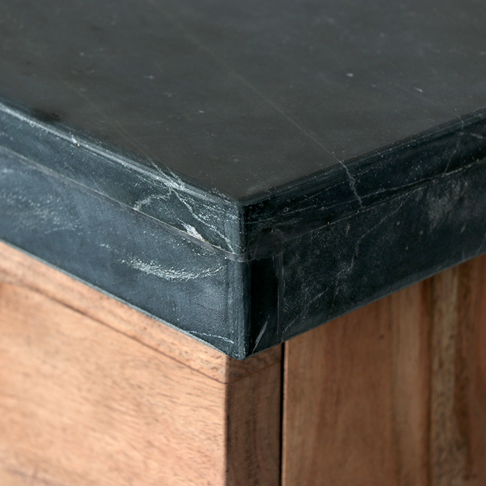 MESON ISLA LA PRESENCIA – NEGRO – Area Design