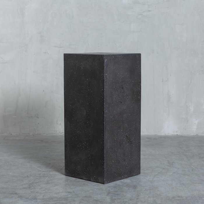 PLINTO NEGRO II – Area Design