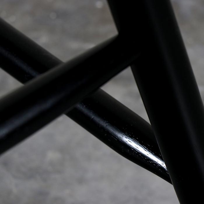 PISO RECTO BAR NEGRO – Area Design