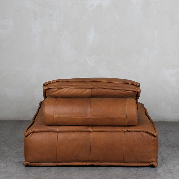 LONGE CHAIR COGNAC – Area Design